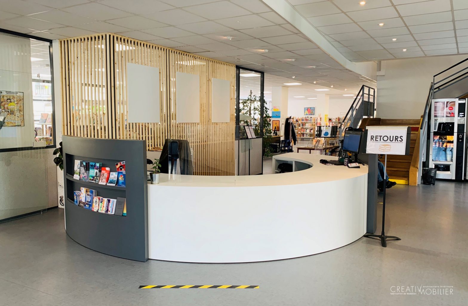 Comptoir / banque d'accueil sur mesure à Angers (49)